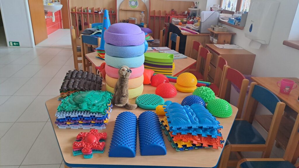 Lupavý (skákavý) palec a prsty ruky (digitus saltans) | Fyzionožka